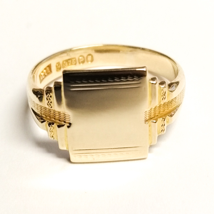 9ct Gold Rectangular Signet Ring (London 1950) - G Davison & Sons ...