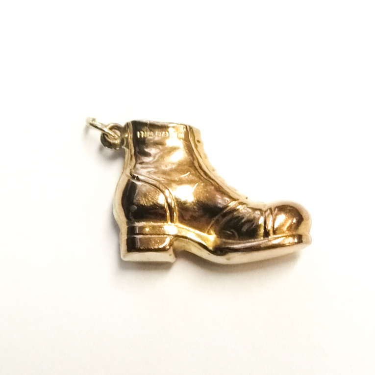 Vintage 9ct Boot Charm 1980 - G Davison & Sons Jewellers in Leigh-On ...